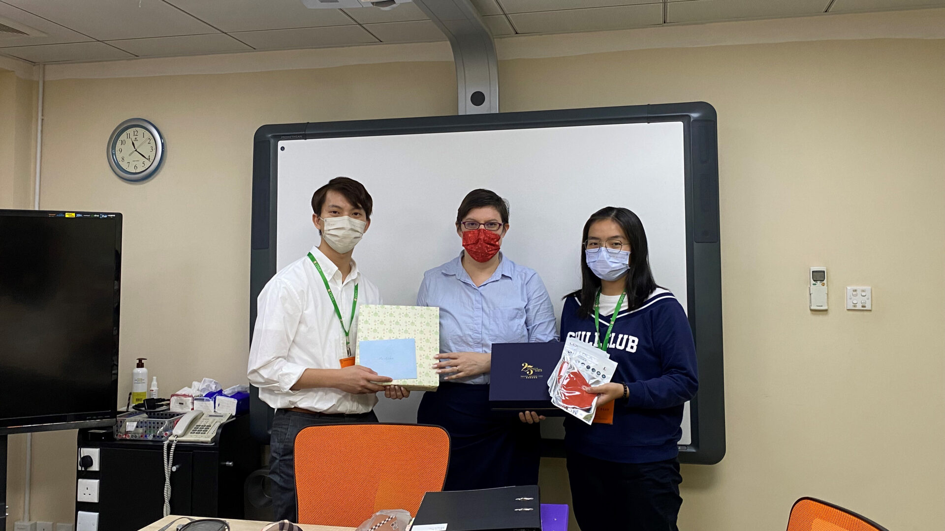 USJ Education Students visit to CDSJ5 Primary English Section – USJ Macao