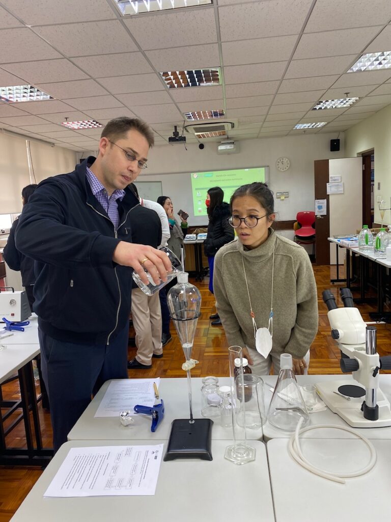 ISE hosts lab tour and microplastics workshop – USJ Macao