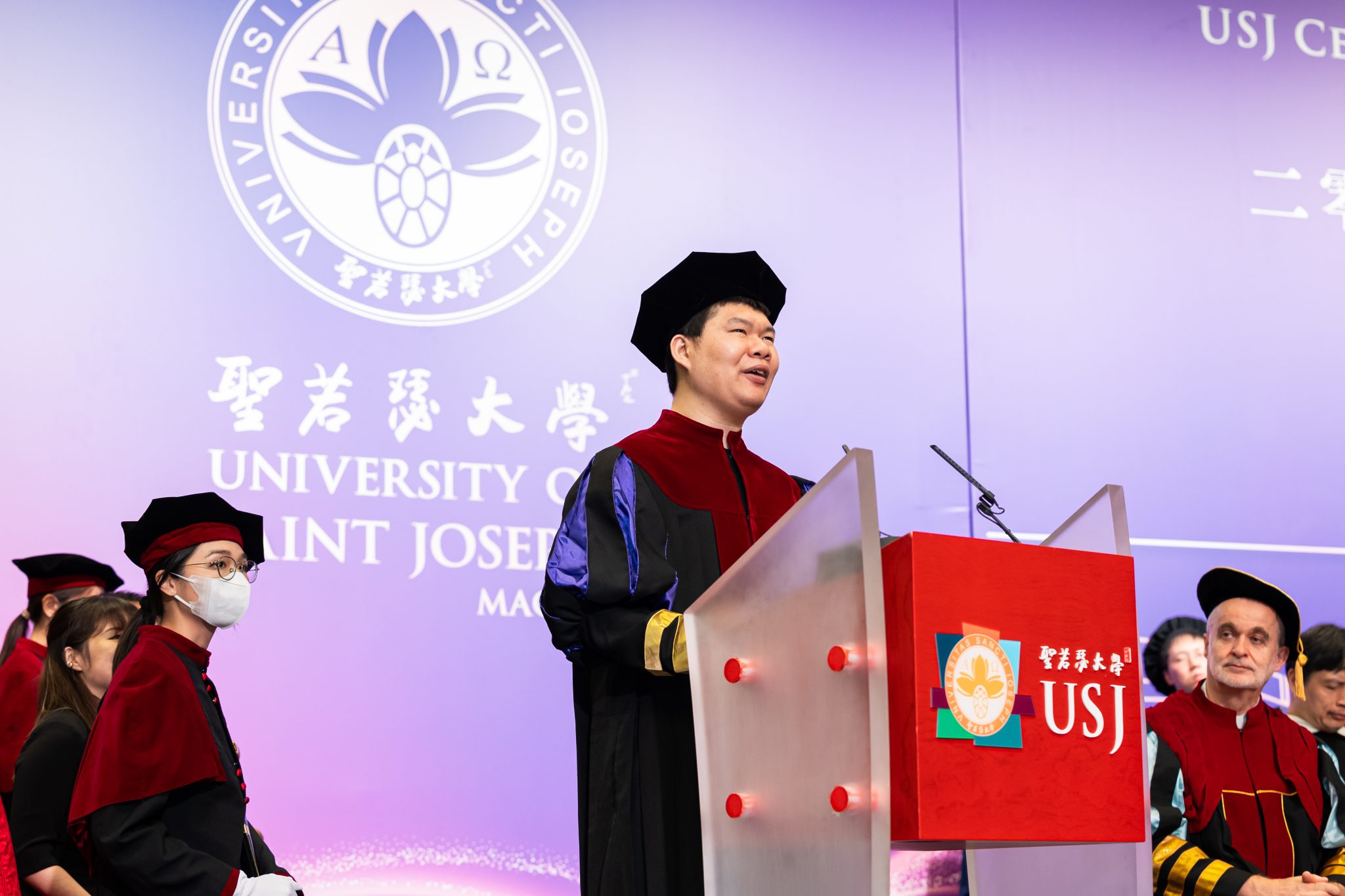USJ Awards 366 Diplomas and Degrees in its 2023 Graduation Ceremony ...